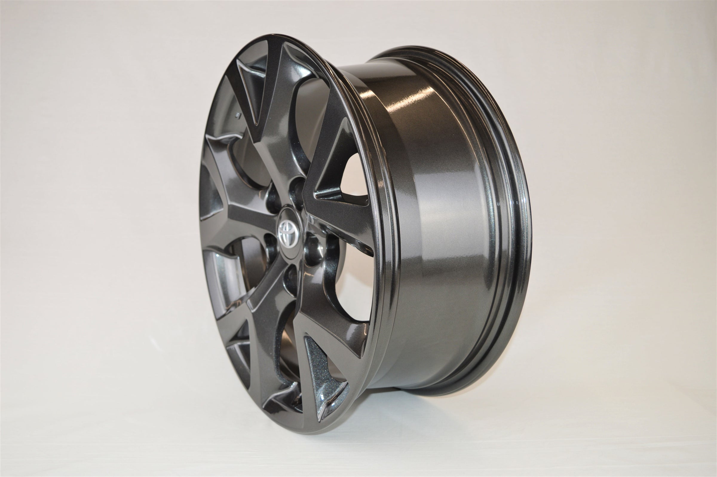 Genuine 17" Toyota Wheels Gunmetal// 17"x7" 5x114.3 PK457-42K00 ...